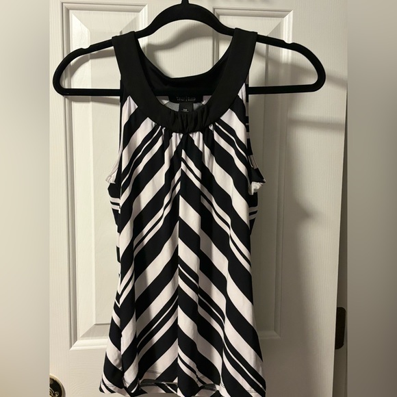 Black and White | Tops | Ladies Top | Poshmark